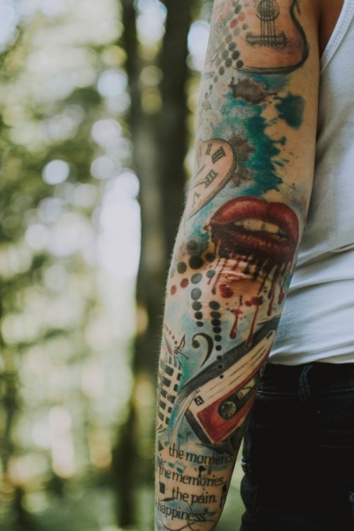Tatouage bras femme - avant bras - motifs - significations - Poignet